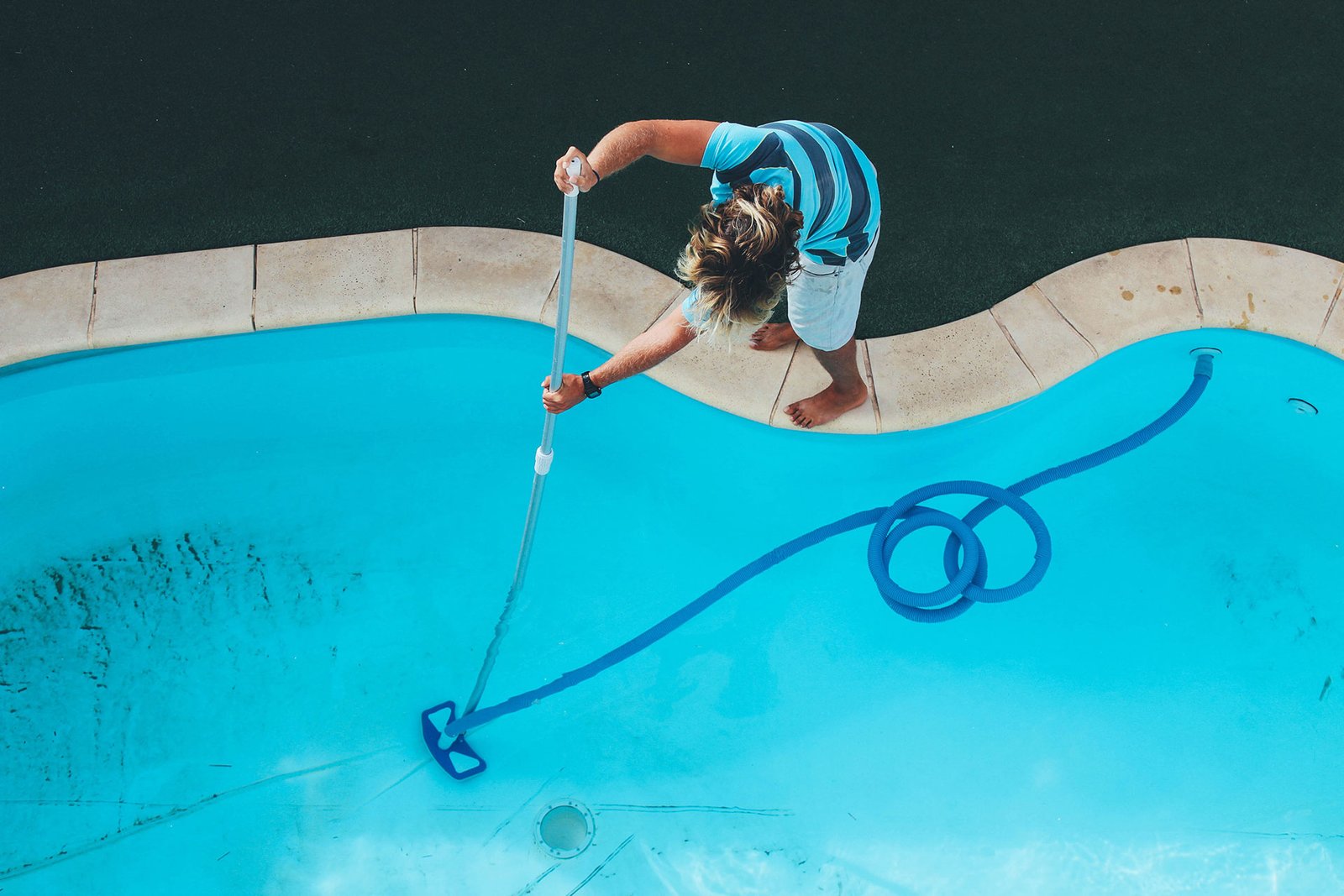 How To Keep Your Pool Water Clean All Summer Long? | Safwaa Pools